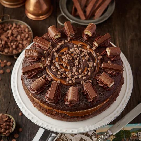 Kit Kat Twix Cake (10 inch) - Kerry's Fresh